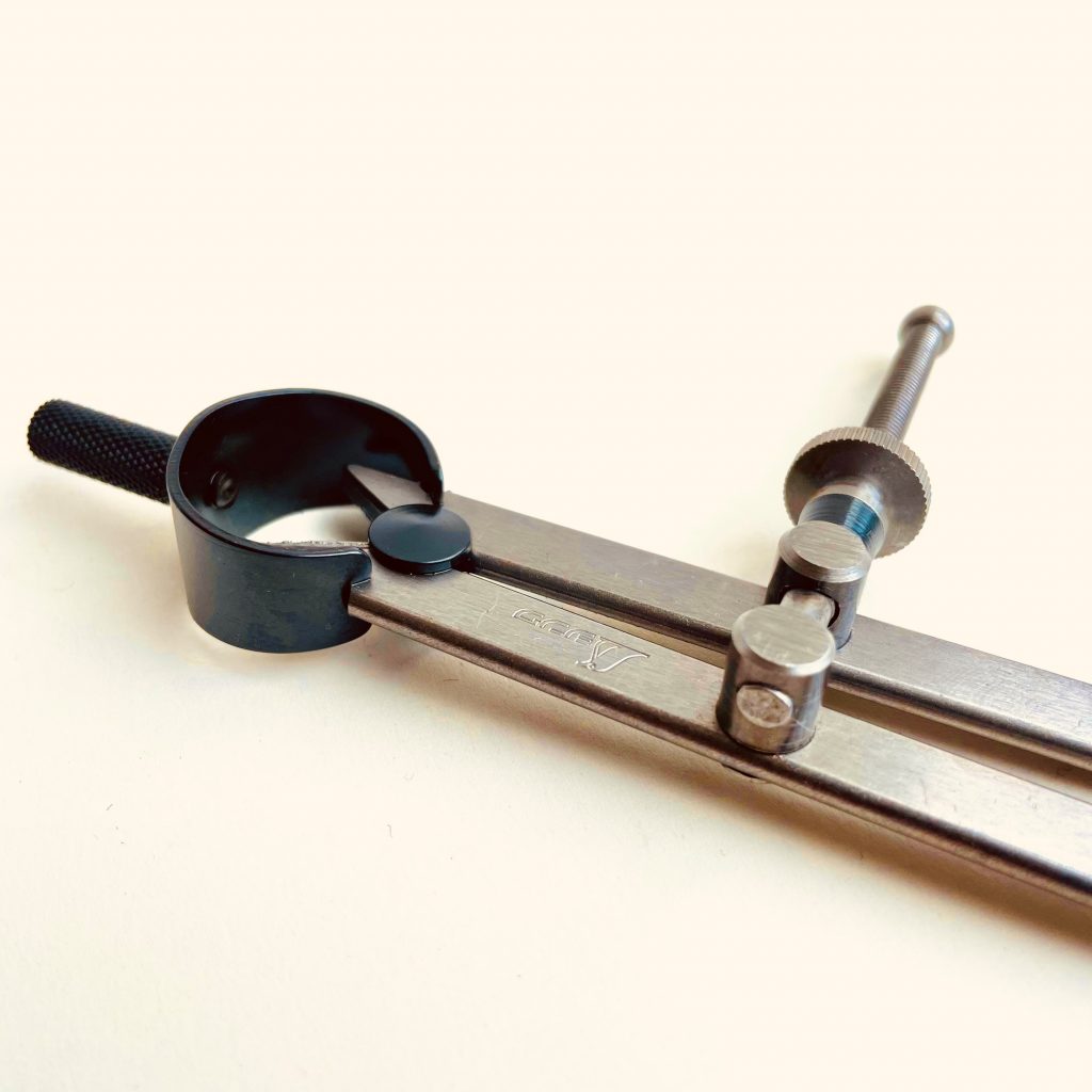 Shinwa Dividers With Precision Spring • The Woodworking Club